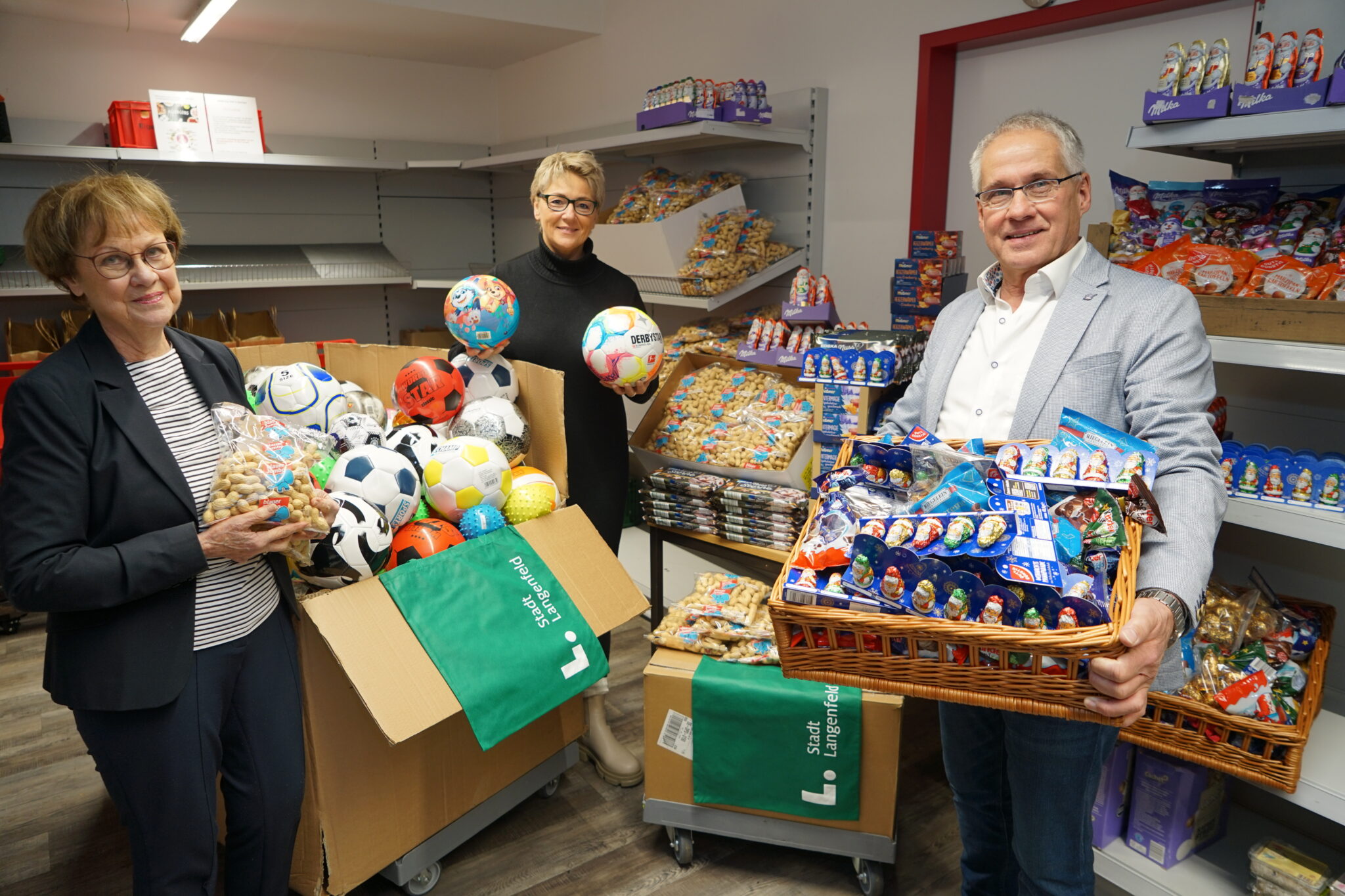 „Tafel Langenfeld Die Tüte“ des SkF:Weihnachtsgruß des ...